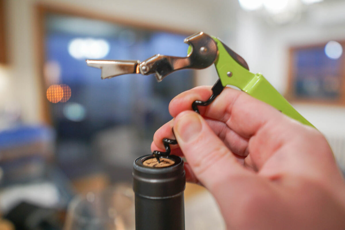 How to Open a Wine Bottle With a Corkscrew - An Easy Guide